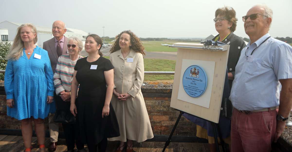 Cambridge pays tribute to the first woman to fly around the world - Marshall Group